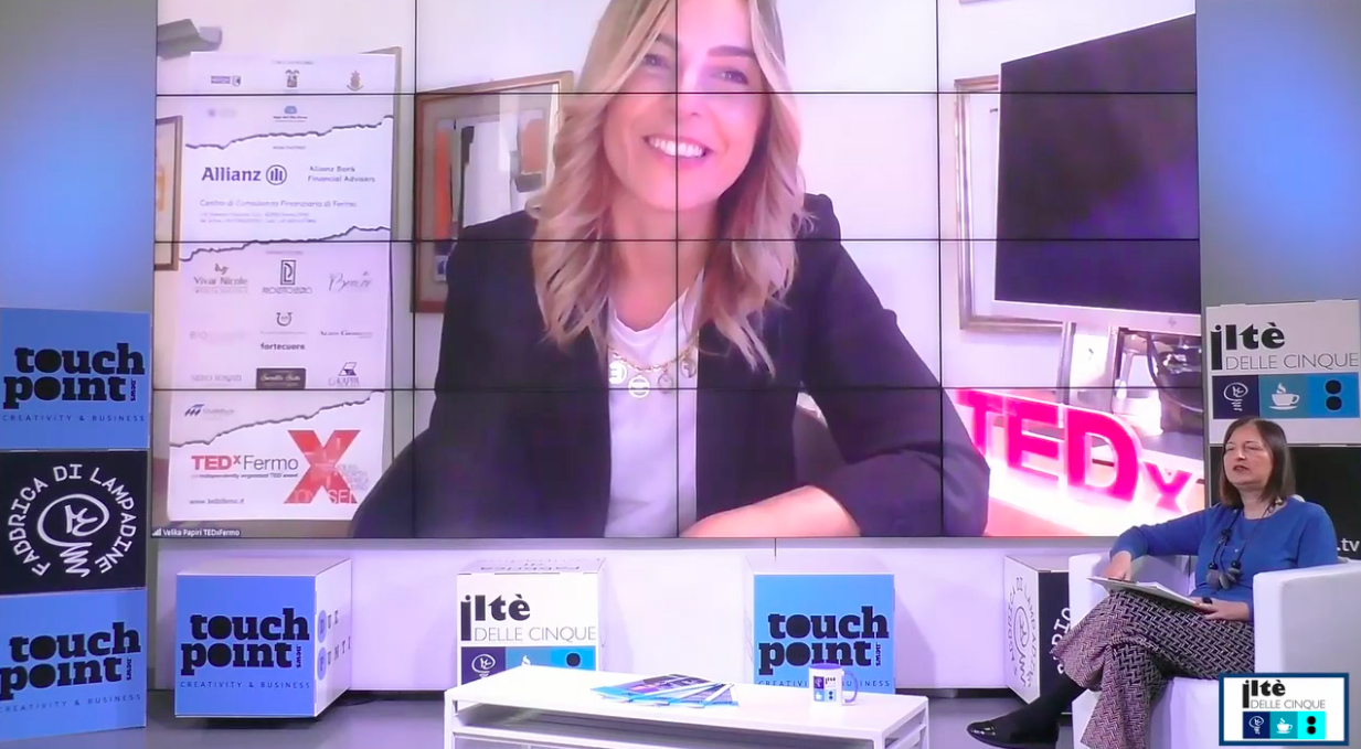 Il Tè delle cinque: “Speciale TEDxFermo”. Ospite: Velika Papiri - Oltrelamedia TV